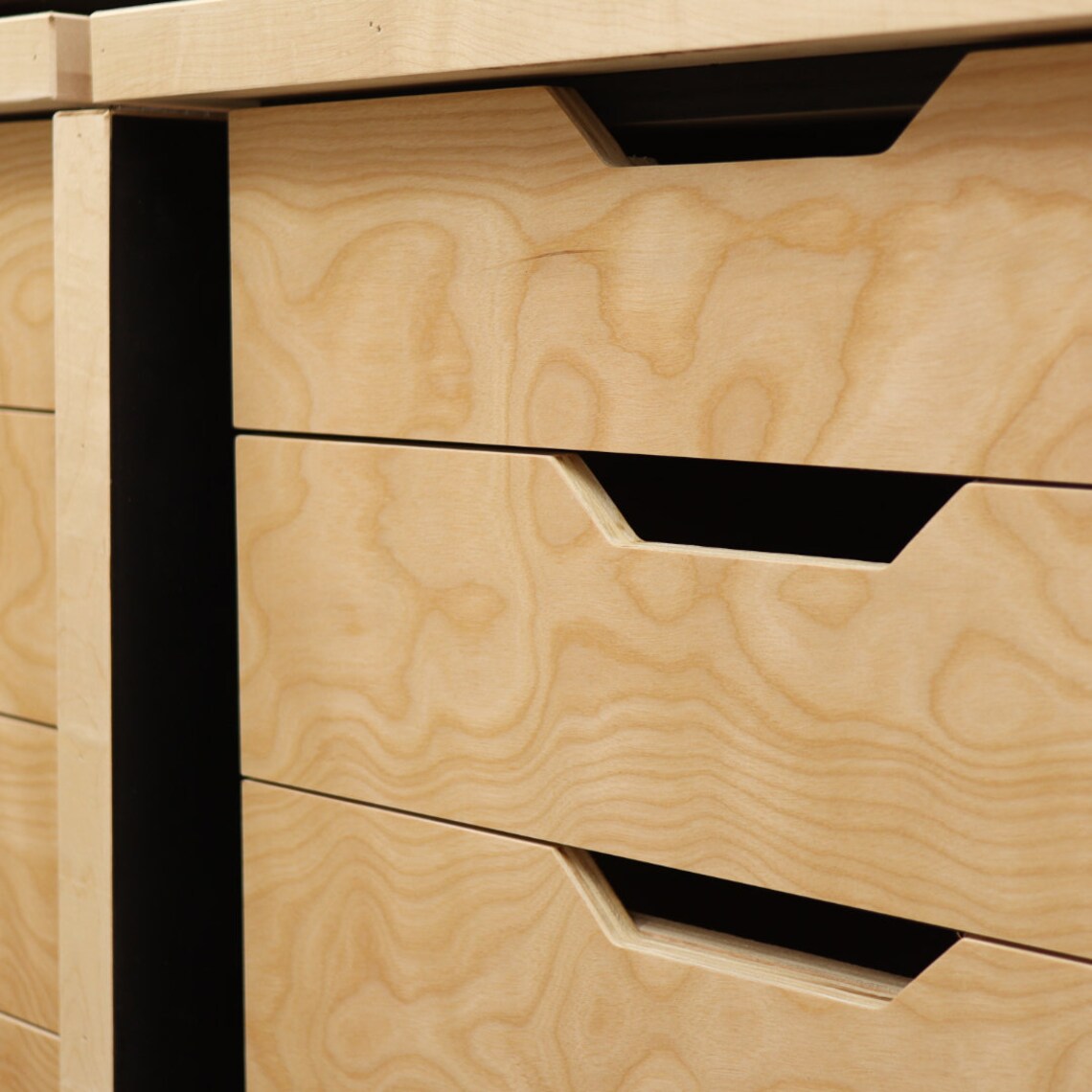 DIY Shop Storage Carts With Drawers - Easy-to-follow Woodworking Plans ...