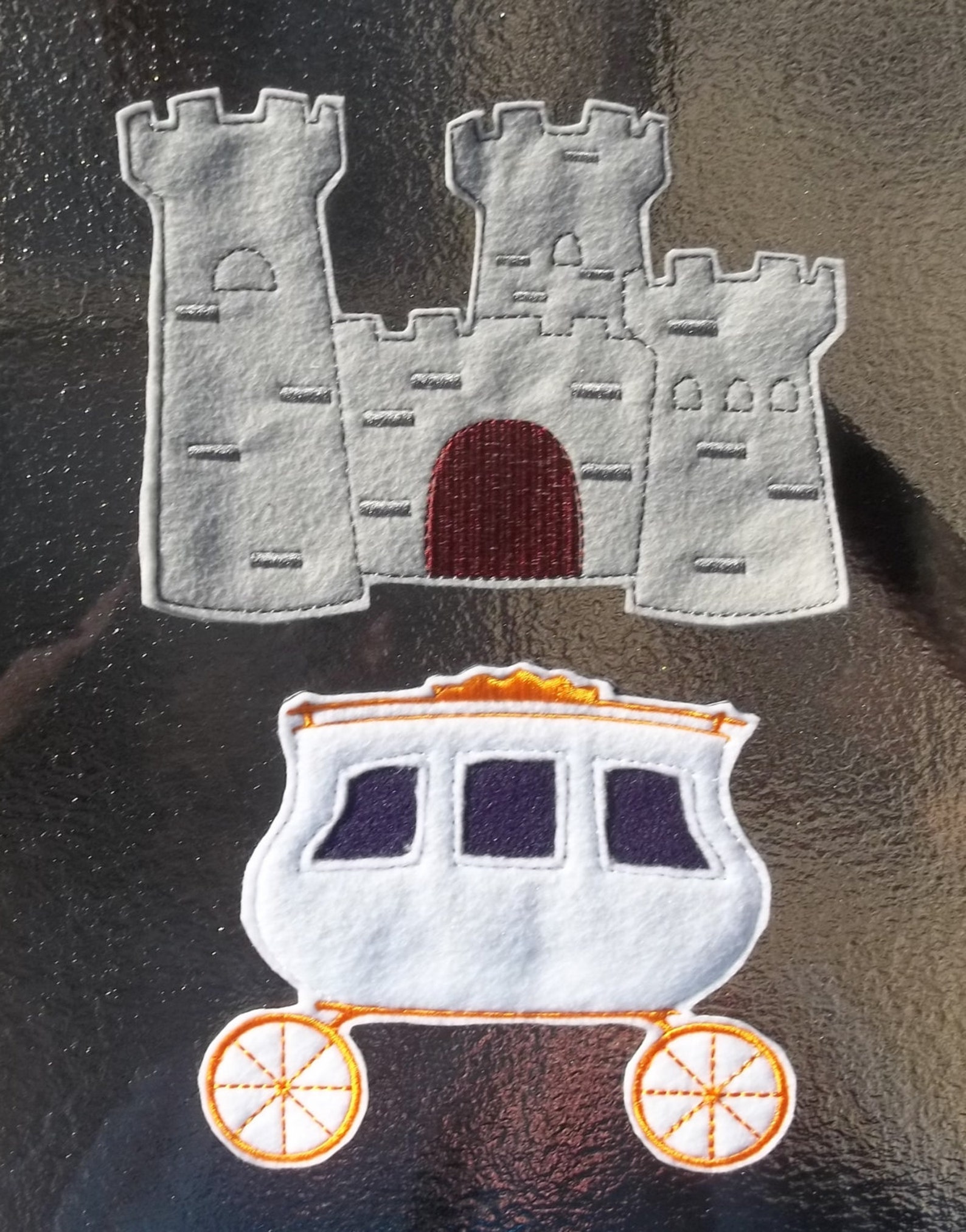 Knight Castle Set W Doll, Castle, Kings Carraige, Fire Breathing Dragon ...