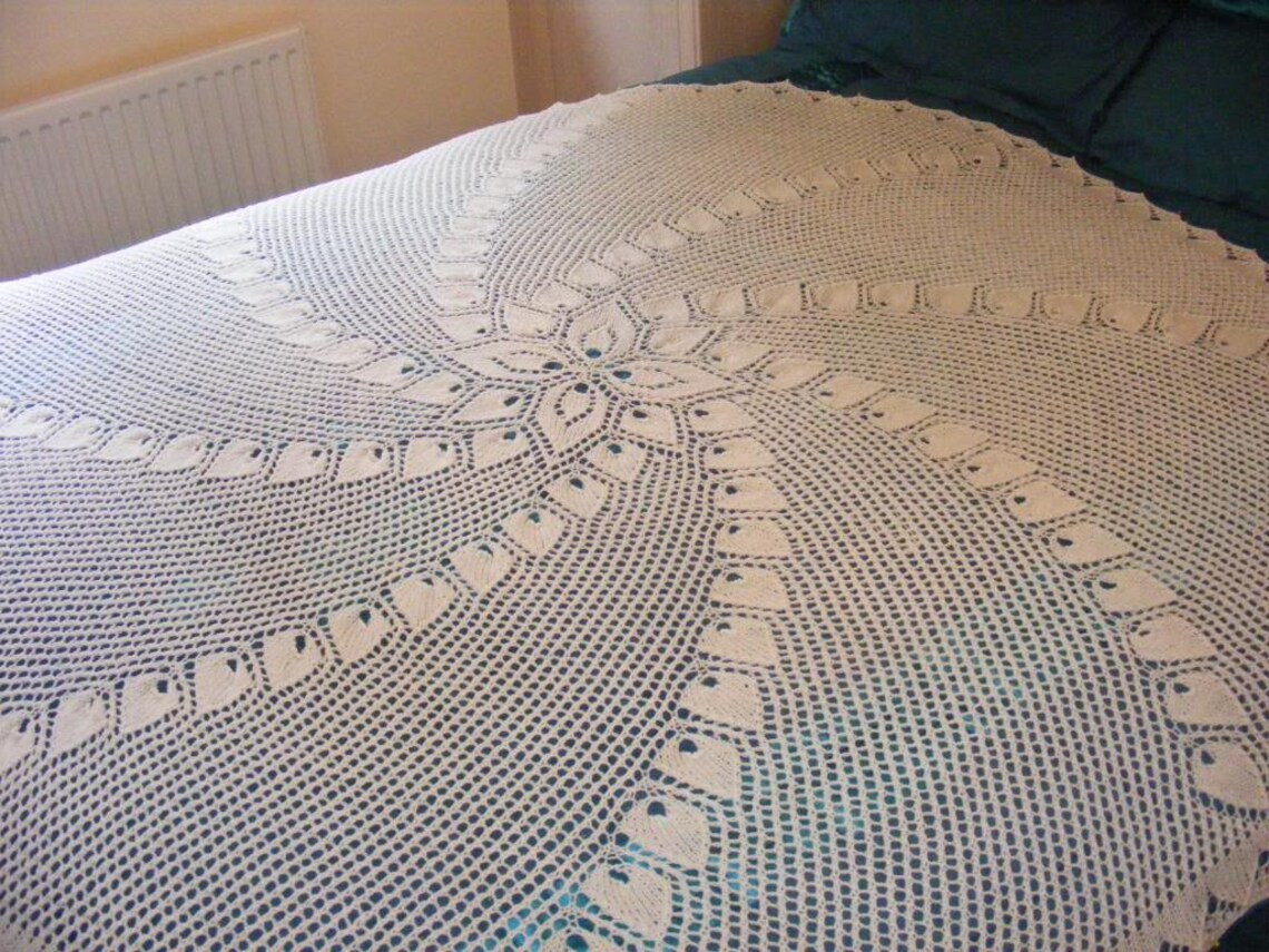 Peacock Circular Baby Shawl Knitting Pattern in 4ply Instant Download ...