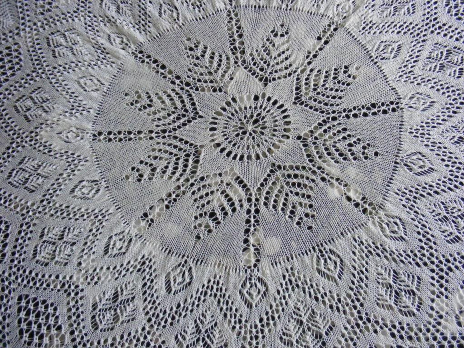 Shetland Circular Baby Shawl Knitting Pattern in 3ply Instant Download ...