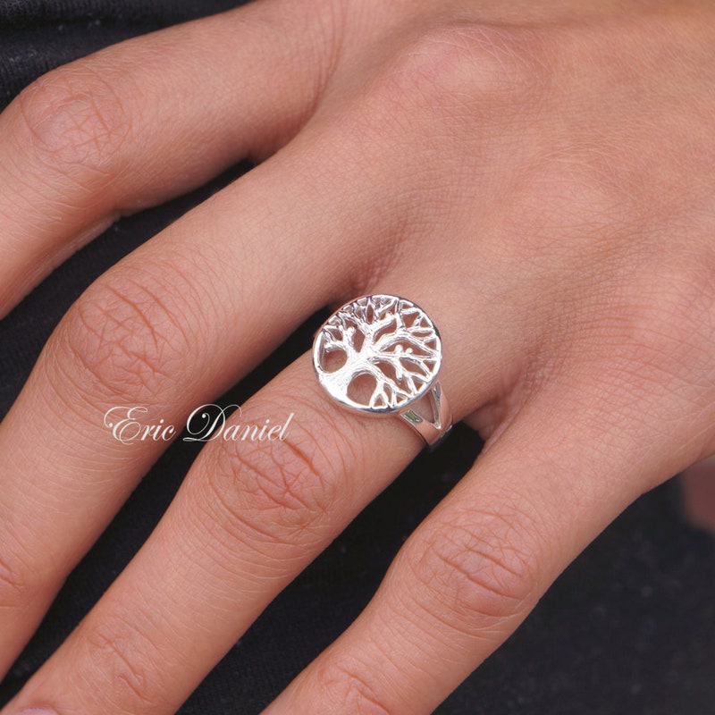 Tree Signet Ring - Etsy