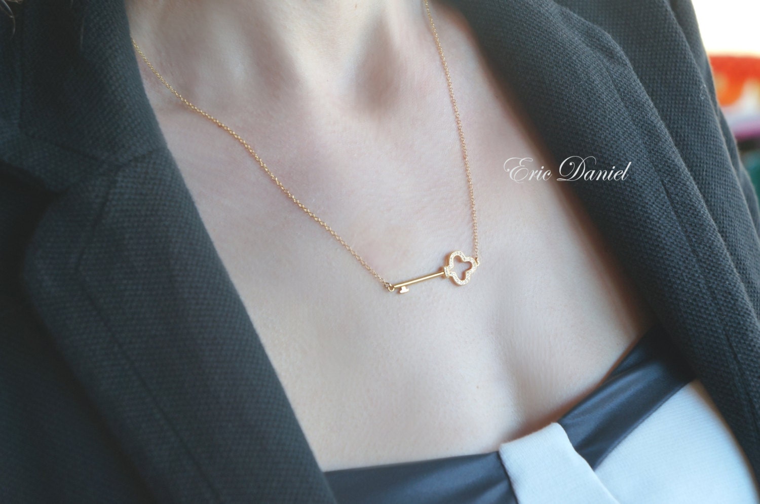 10K, 14K or 18K Solid Gold Sideways Key Necklace With Clover Flower ...