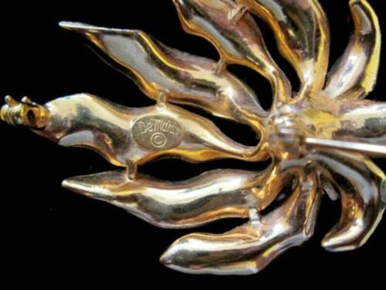 Dramatic DE MARIO BROOCH Vintage Pearl Leaves Brooch Couture Runway ...