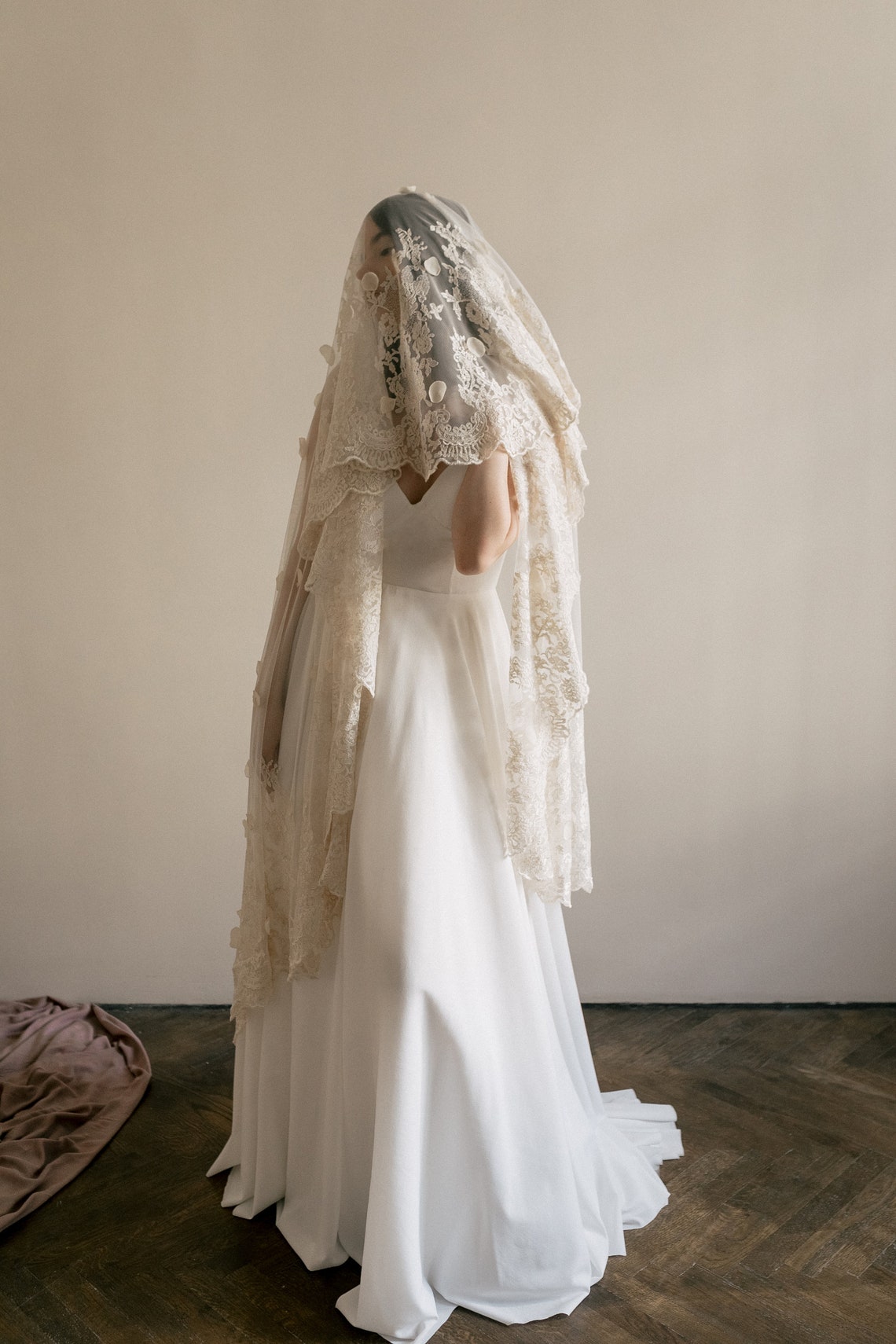 Monarch Beige Scalloped Edge Wedding Veil With Hand-sewn | Etsy