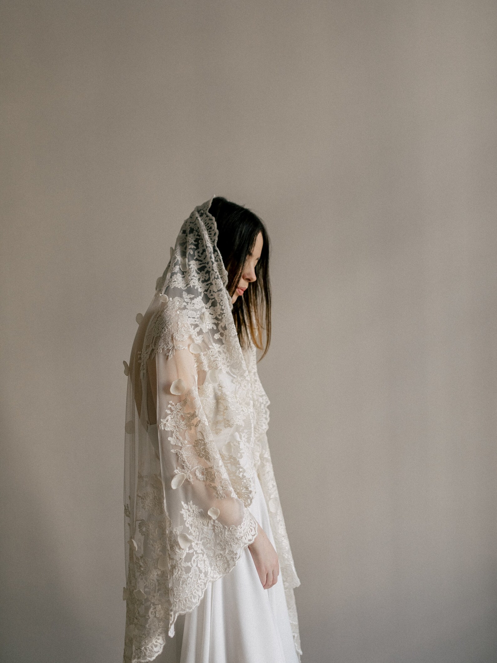 Monarch Beige Scalloped Edge Wedding Veil With Hand-sewn - Etsy