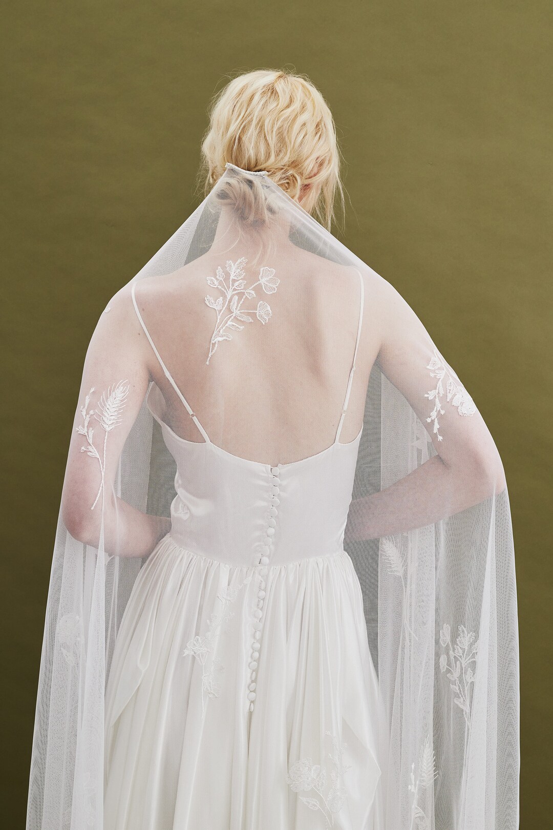 Floor-length One-layered Bridal Veil With Floral Embroidery - Etsy