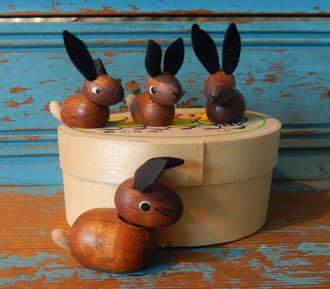 Vintage Miniature Wooden Box With Lid With 4 Wood Rabbits Inside - Etsy