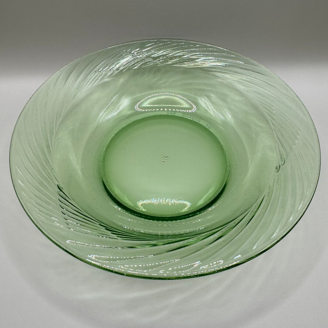 PYREX (set of 7) Green Clear Festival Swirl Bowls - Etsy