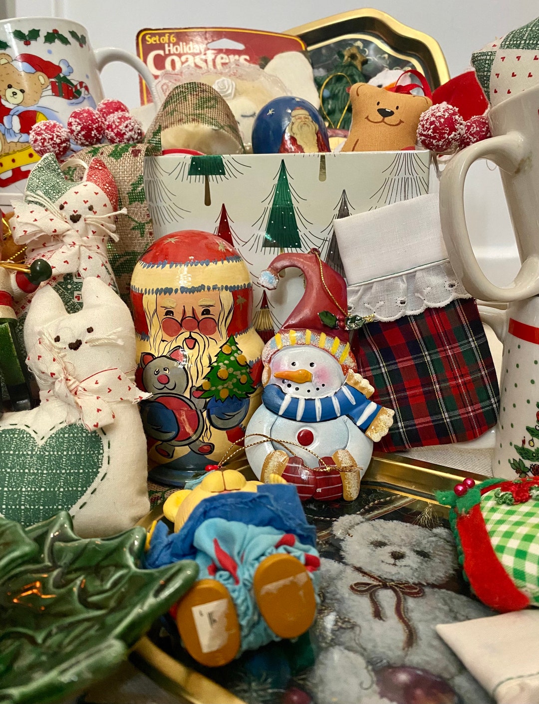 Vintage Christmas Decor Gift Box, Vintage Secret Santa Box, Vintage ...