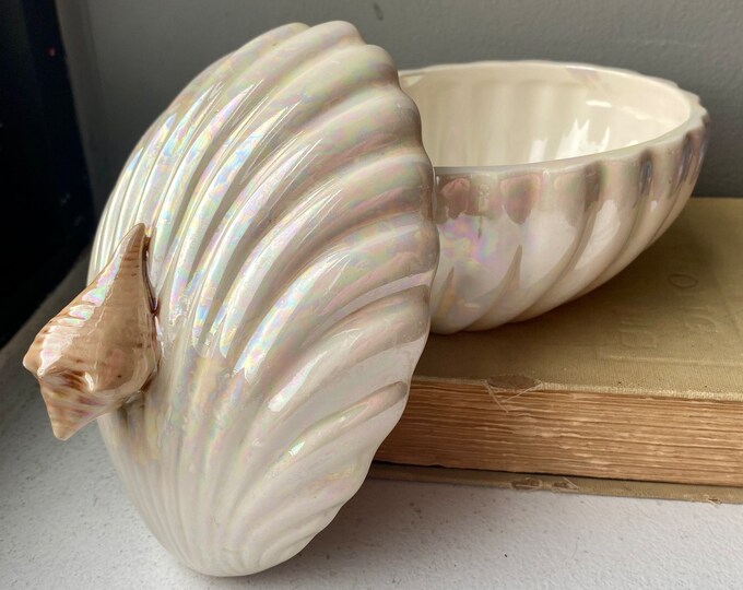 Iridescent Ceramic Seashell Trinket Box, Vintage Beach Ceramic Seashell ...