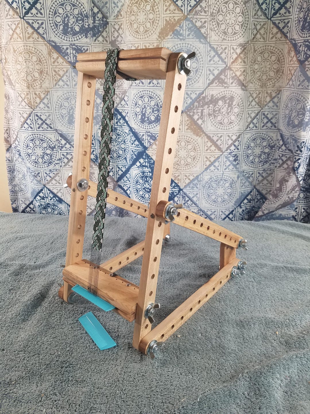 Maple Deluxe BEAD Weaving Loom, Upright Beading Tool, Medium Size ...