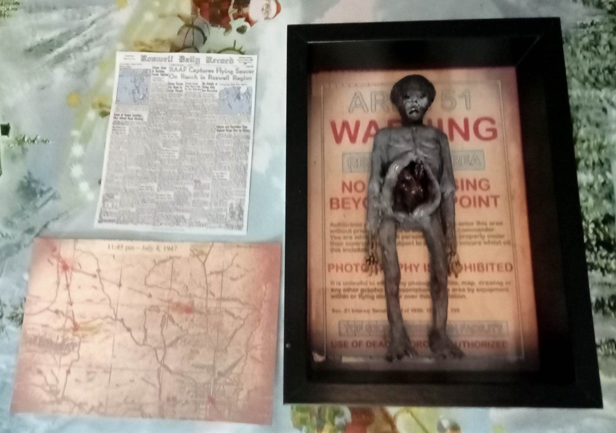 Alien Autopsy Specimen . With Map & Newspaper Page - Etsy