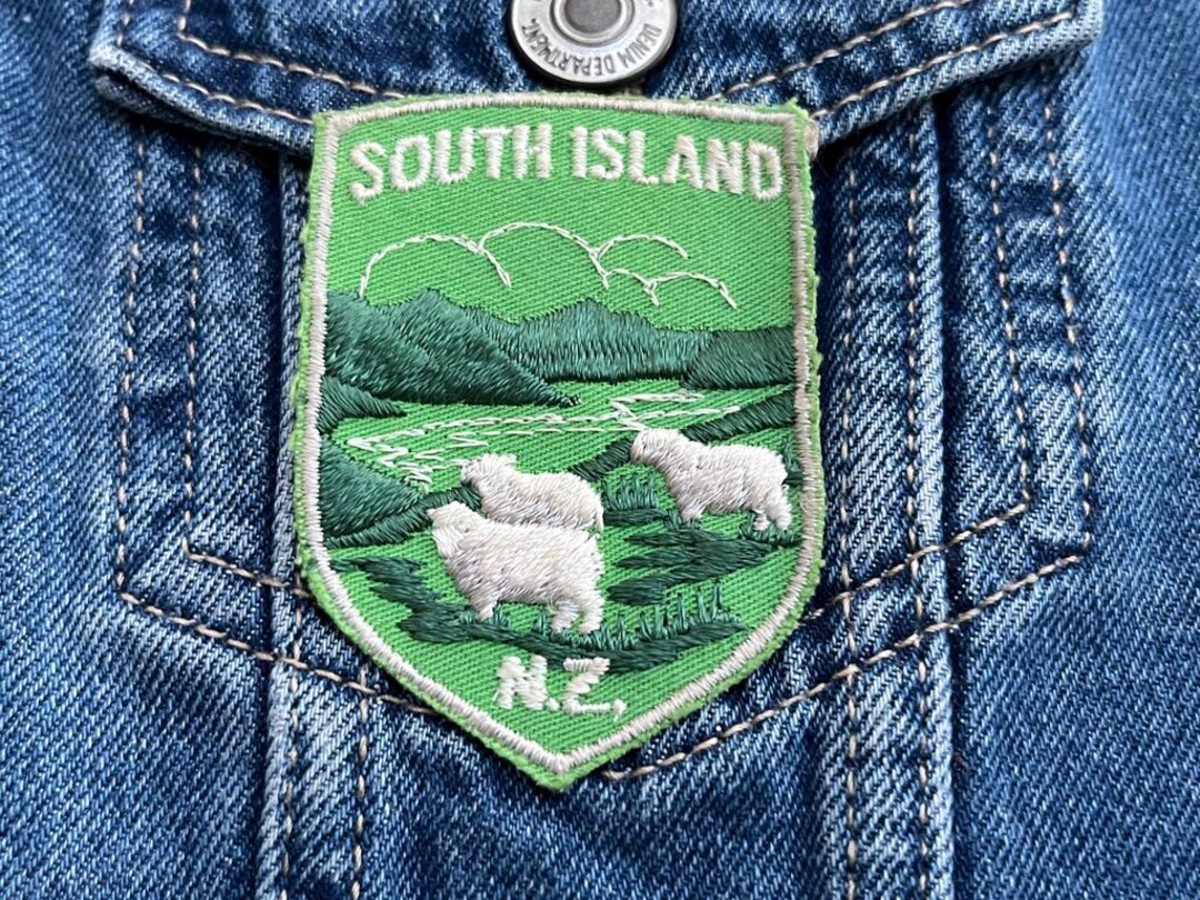 Vintage Patch, South Island, Sheep Farms, Kiwi, New Zealand, Snow ...