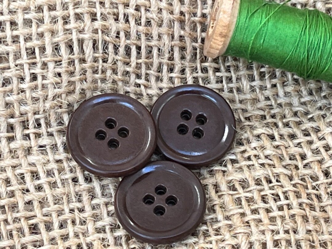 Vintage, Large Mission Brown, Retro Step Down 18.9mm Buttons Hard ...