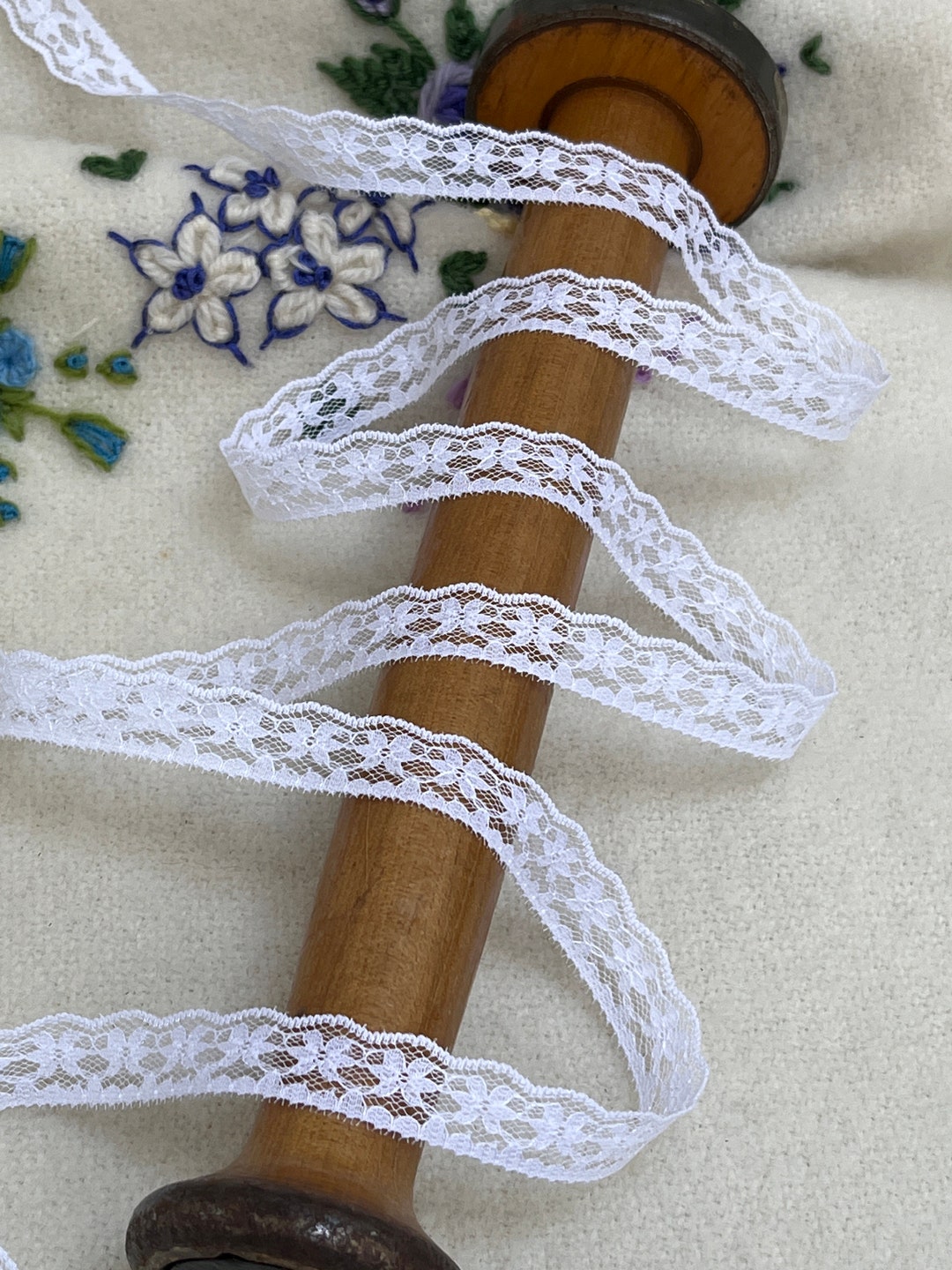 Vintage 1970's Snow White, Lace Trim, Retro Trim 16.5mm Sold by Metre ...