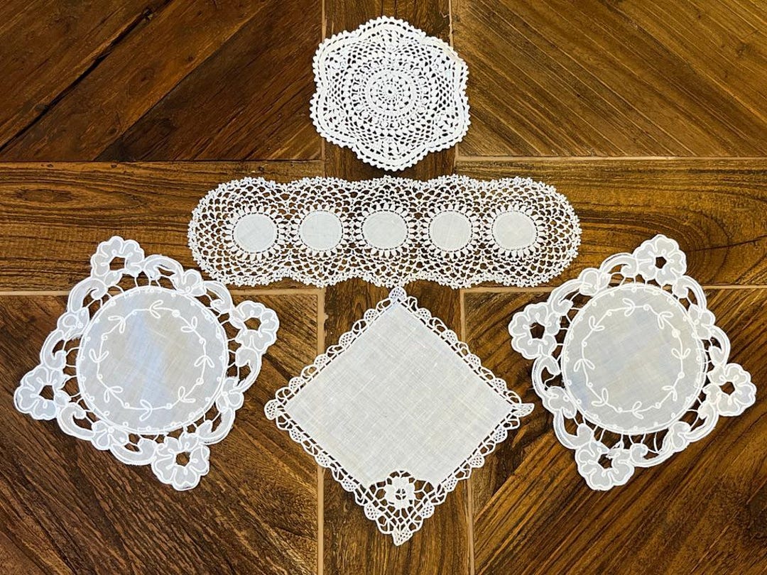 Vintage Doilies, Round, Cut Outs, Linen , Handmade, Doilies, Squares ...