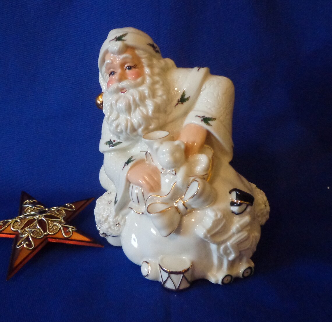 FIGURINE Santa Claus Musical Porcelain White with Gold | Etsy