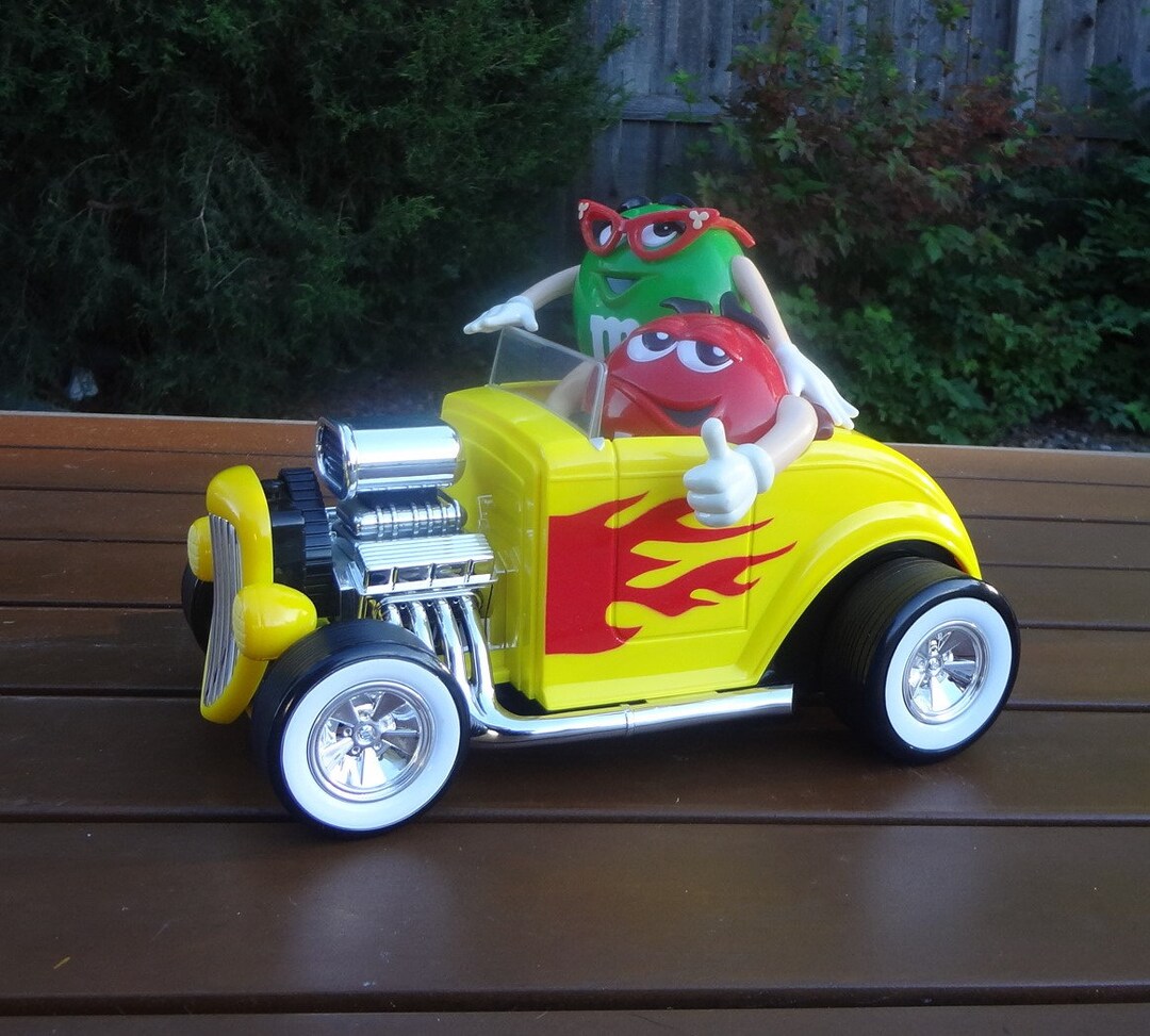 CANDY DISPENSER ~~ M&M Yellow Hot Rod - Etsy