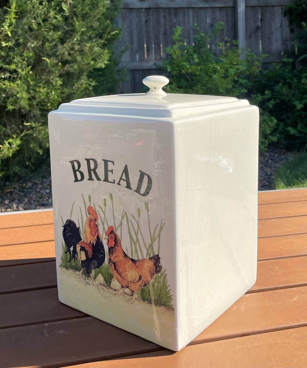 BREAD BOX ~~ Farmyard, Roosters, Leonardo Lifestyles, Large and Heavy ...