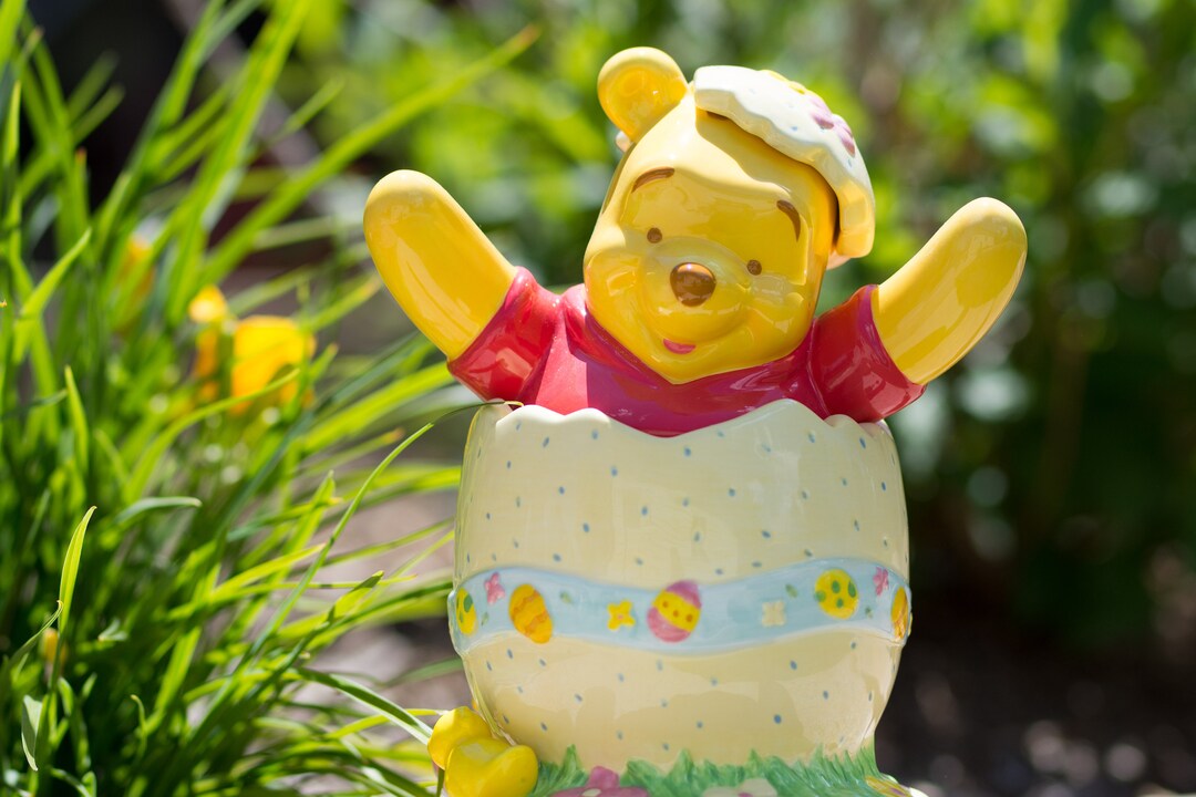 COOKIE JAR ~~ WINNIE the Pooh Easter Egg With Little Chicks - Etsy