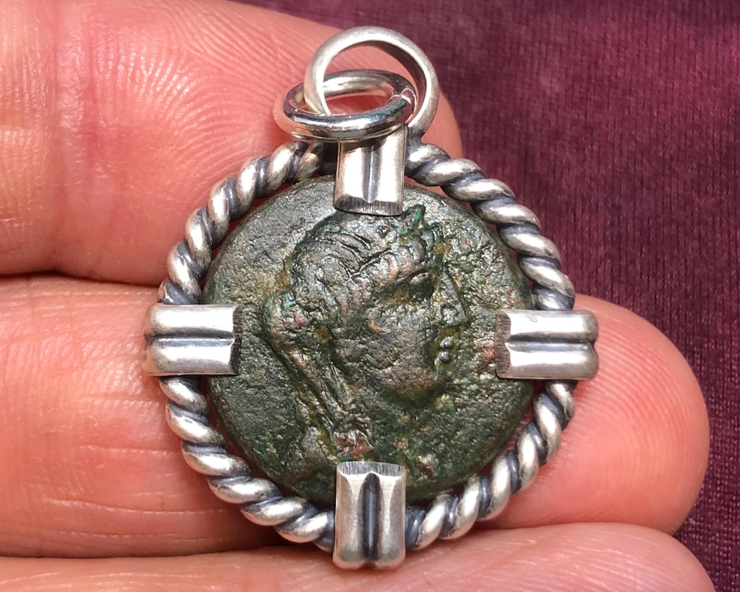 94-24 BC Goddess Astarte, of Motherhood and of War Also Known as ...