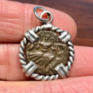 883-902 AD Goddess Lakshmi on 1,100 Year Old Medieval Coin of Raja ...