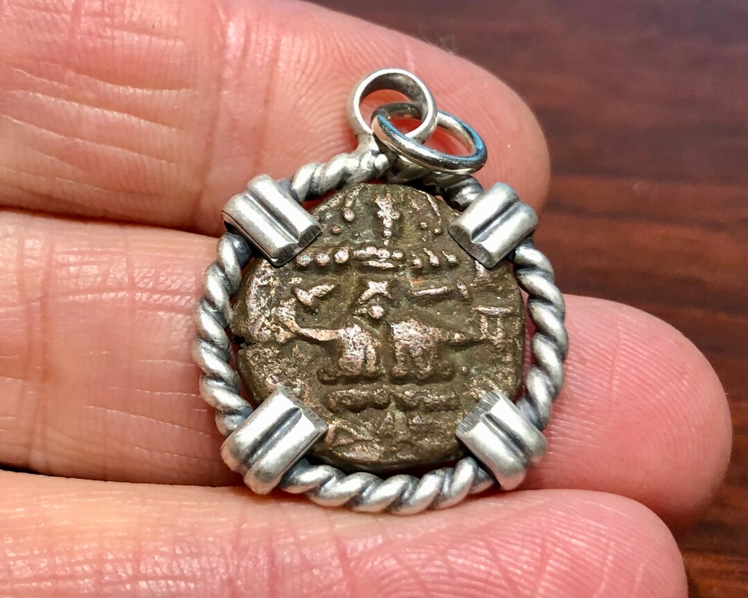 883-902 AD Goddess Lakshmi on 1,100 Year Old Medieval Coin of Raja ...