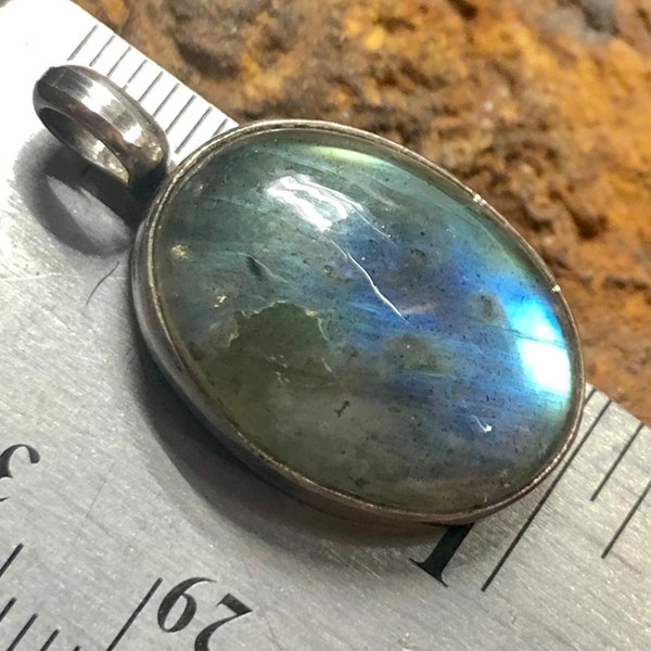 Spectrolite Pendant - Etsy