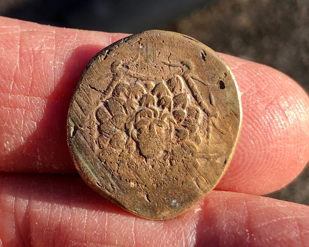 120-63 BC Shield of Athena Decorated With Face of Medusa - Etsy