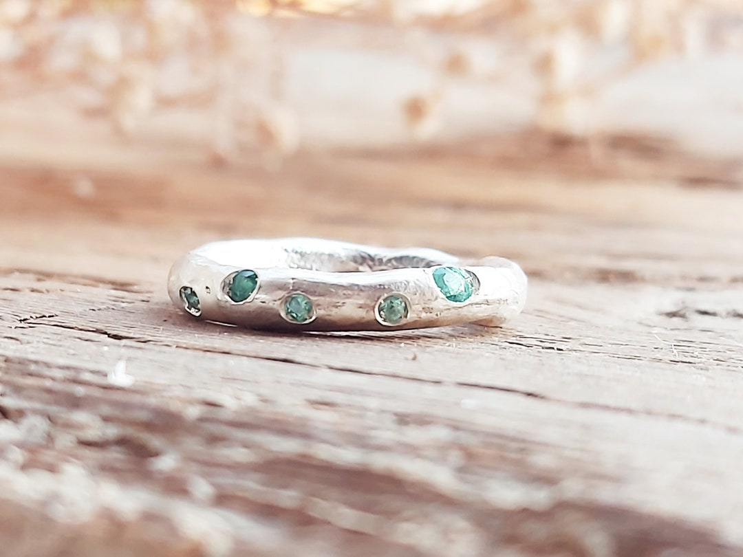 Emerald Sterling Silver Ring, Freeform Sterling Silver Ring and Emeralds, Stacking Jewelry - Etsy