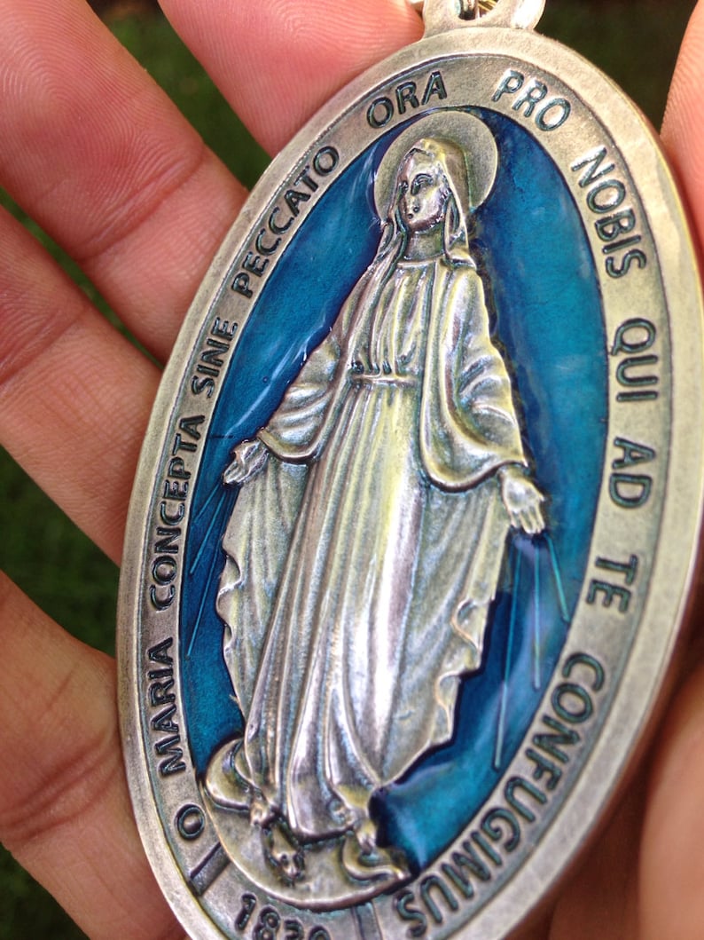 Virgin Mary Medal Key Chain Hand Finished/ Llavero Con Medalla De La ...