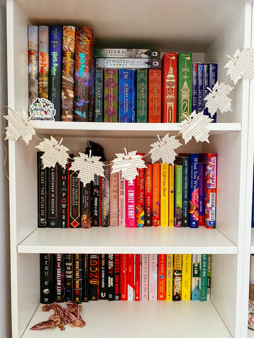 Book Page Leaf Garland: Recycled Book Decor, Bookish Party - Etsy