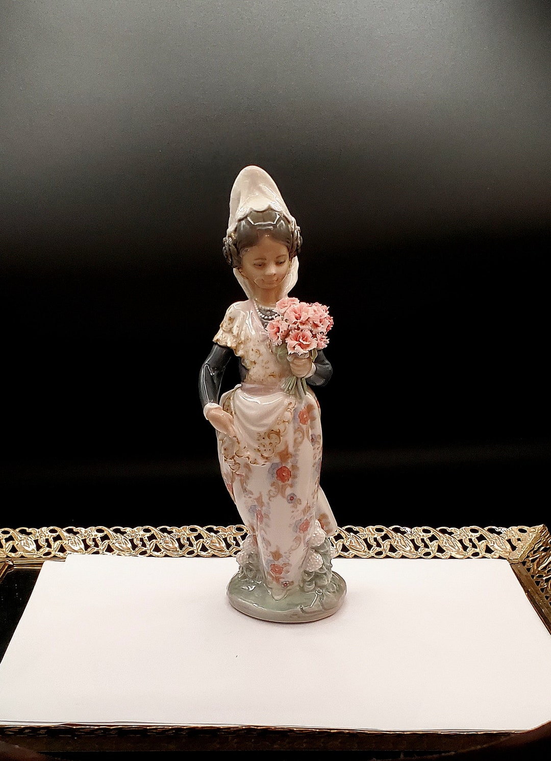 Lladro Venerian Flower Girl Fine Porcelian From Spain 1404 Handpainted ...
