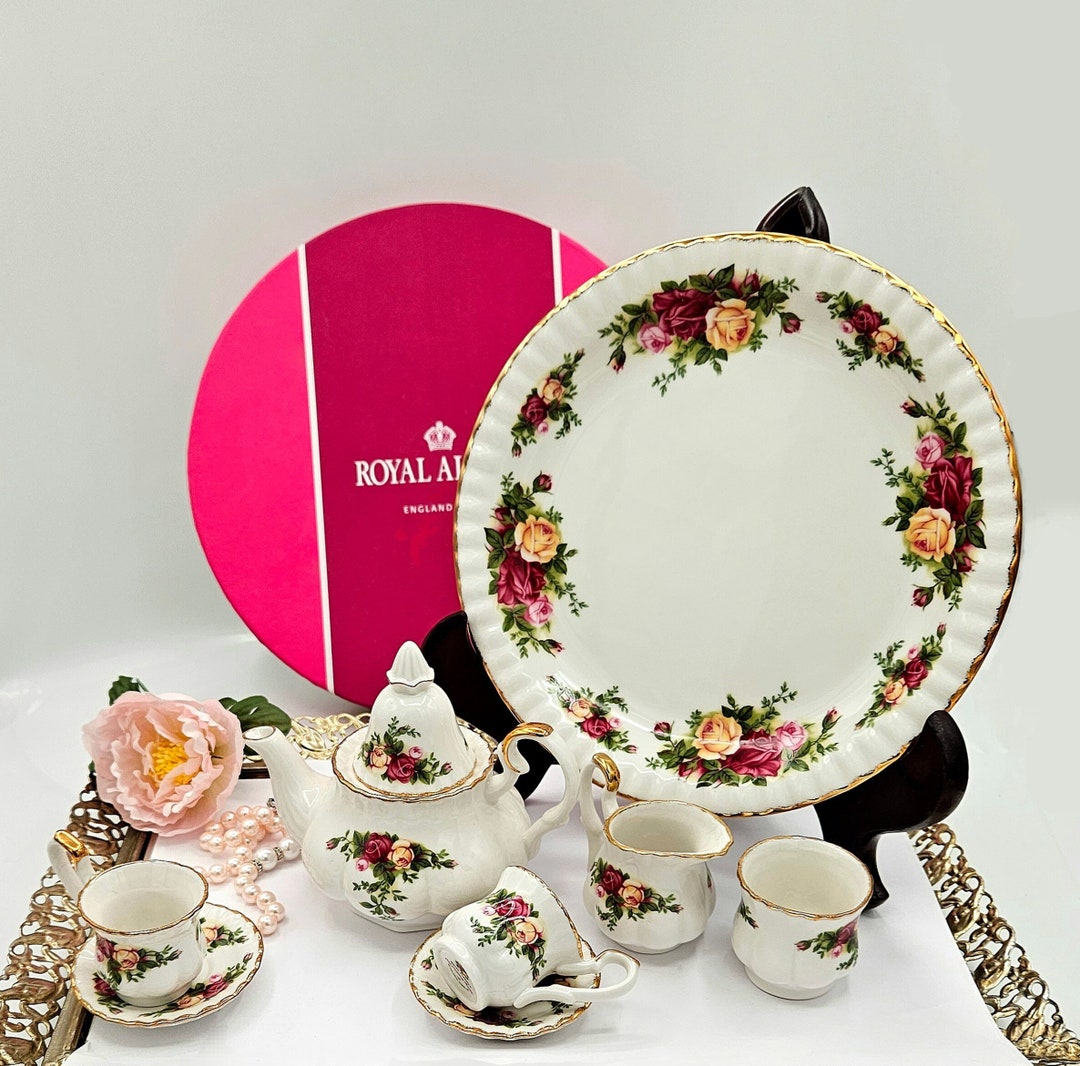 Royal Albert Old Country Roses Tea Set for Two Including 2 Cups, 2 ...
