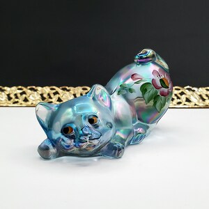 FENTON Cat Beautiful Light Blue Iridescent Crouching Playful Kitty Hand ...