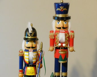 Wooden nutcrackers | Etsy