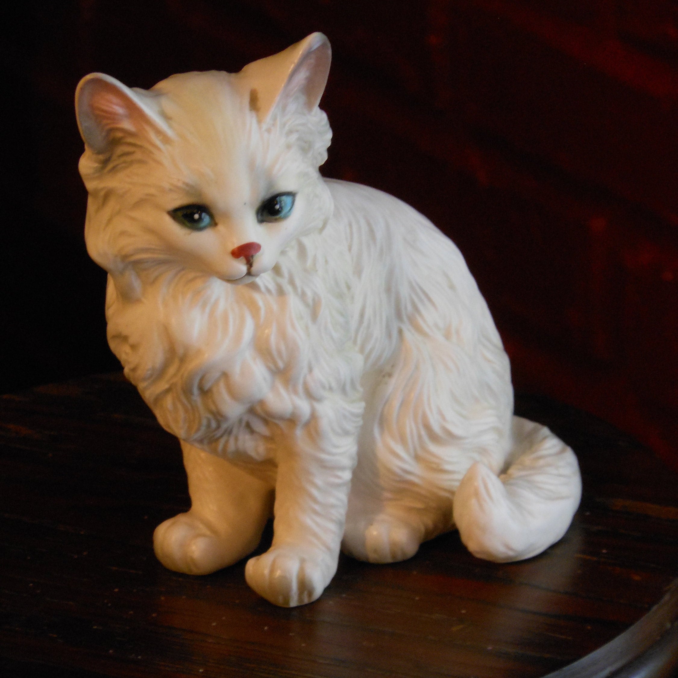Lefton Blue-Eyed White Ceramic Cat