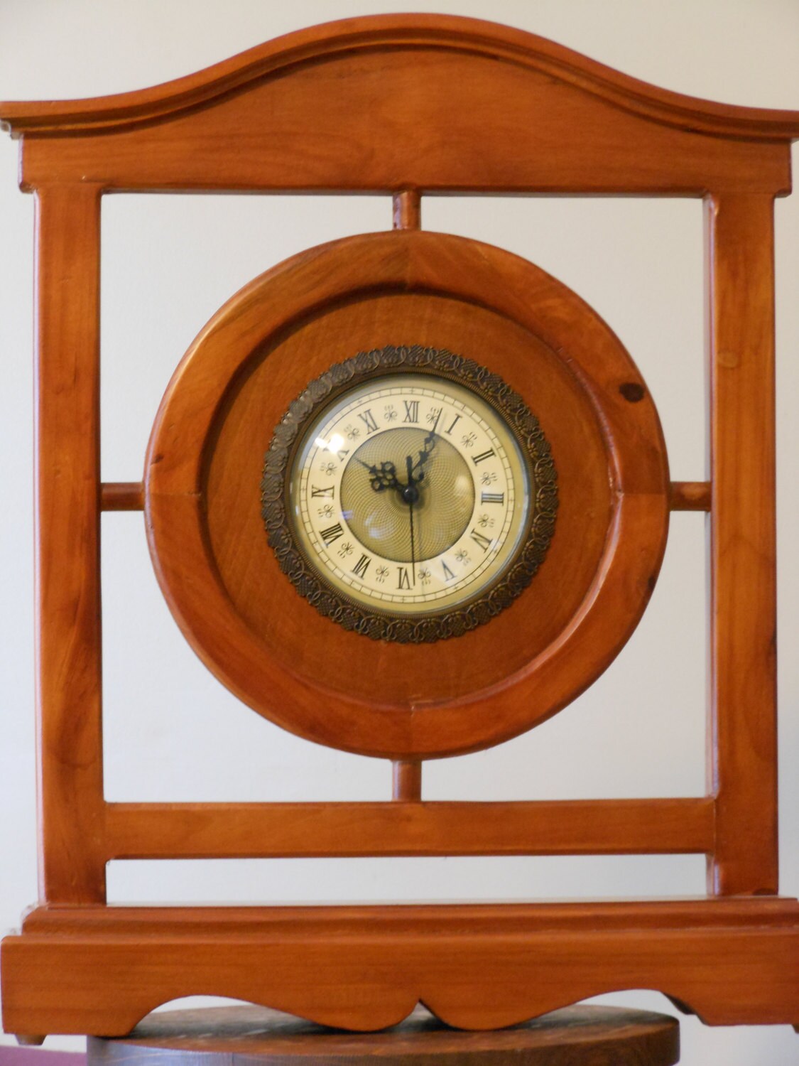 Framed Quartz Movement Mantle or Shelf Clock