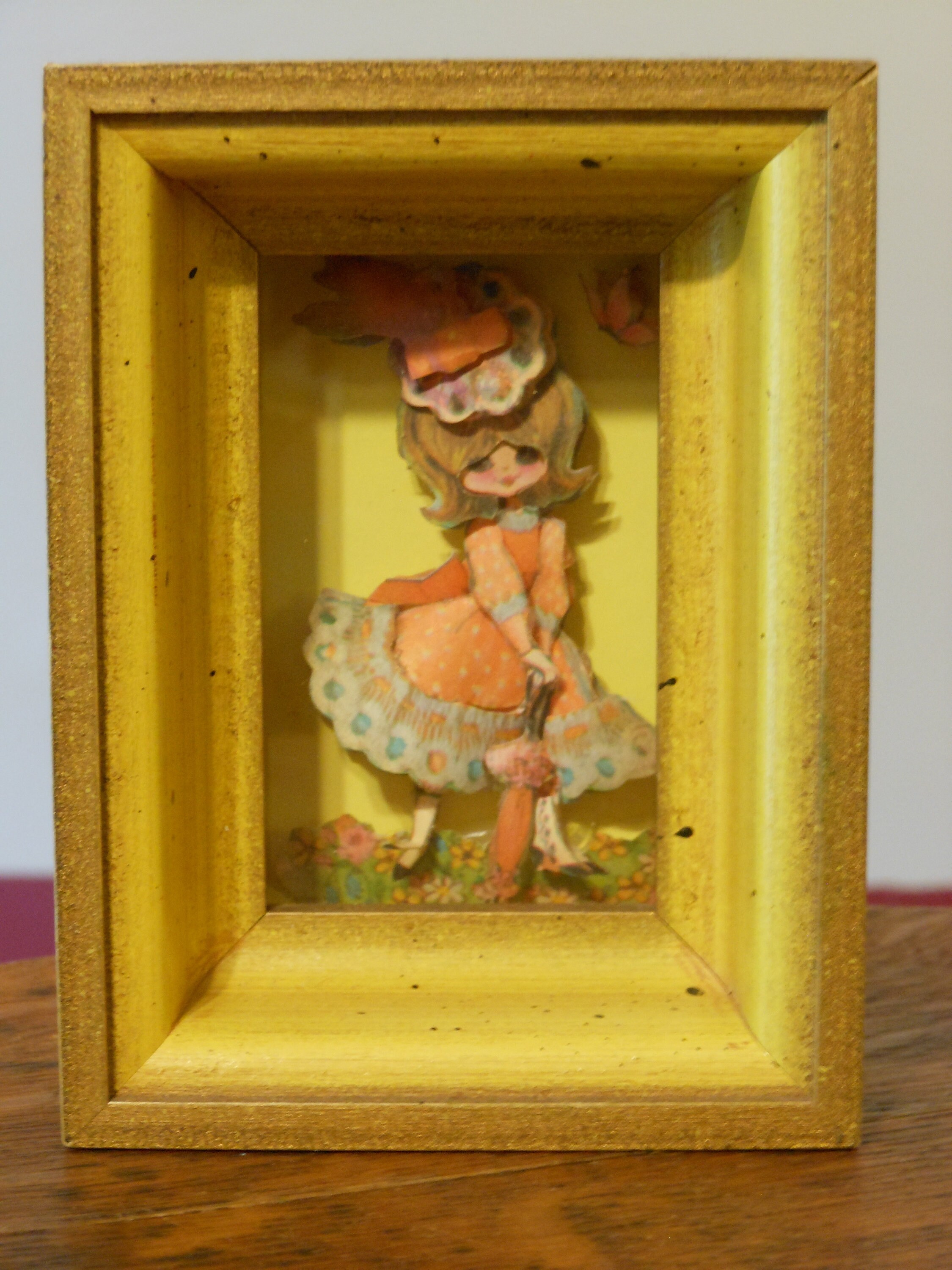 Framed Paper Cutting Figure