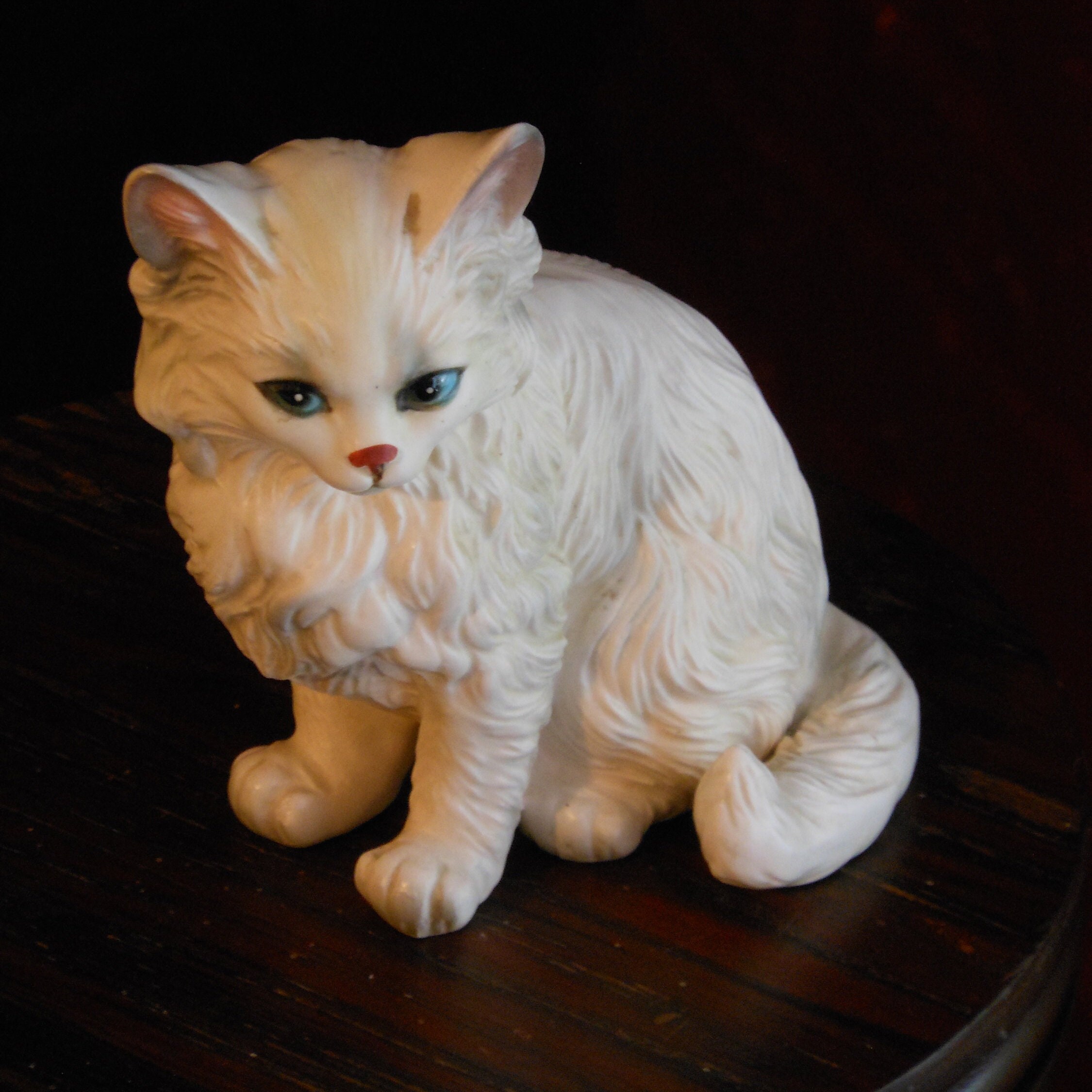 Lefton Blue-Eyed White Ceramic Cat