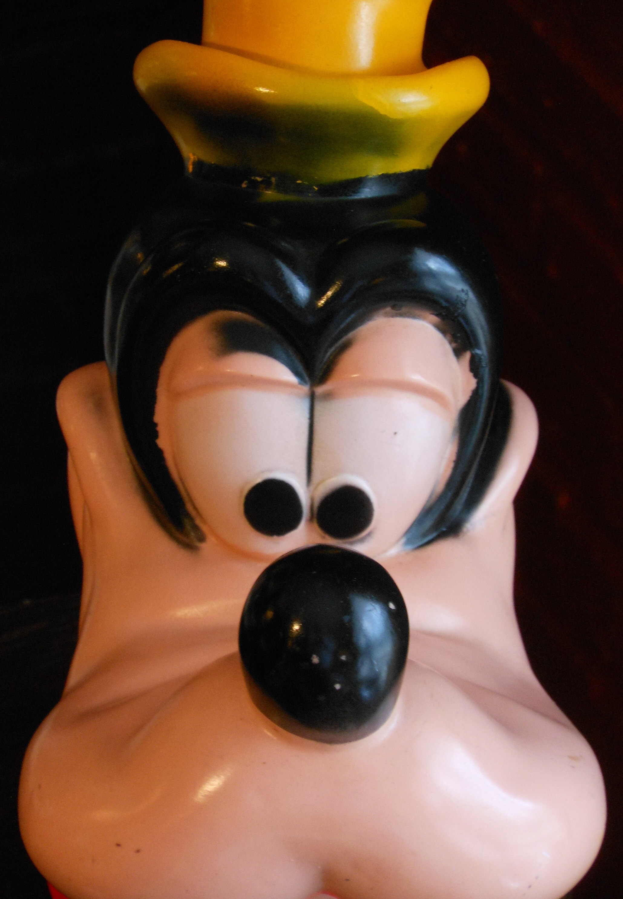 Vintage Walt Disney Plastic Goofy Bank