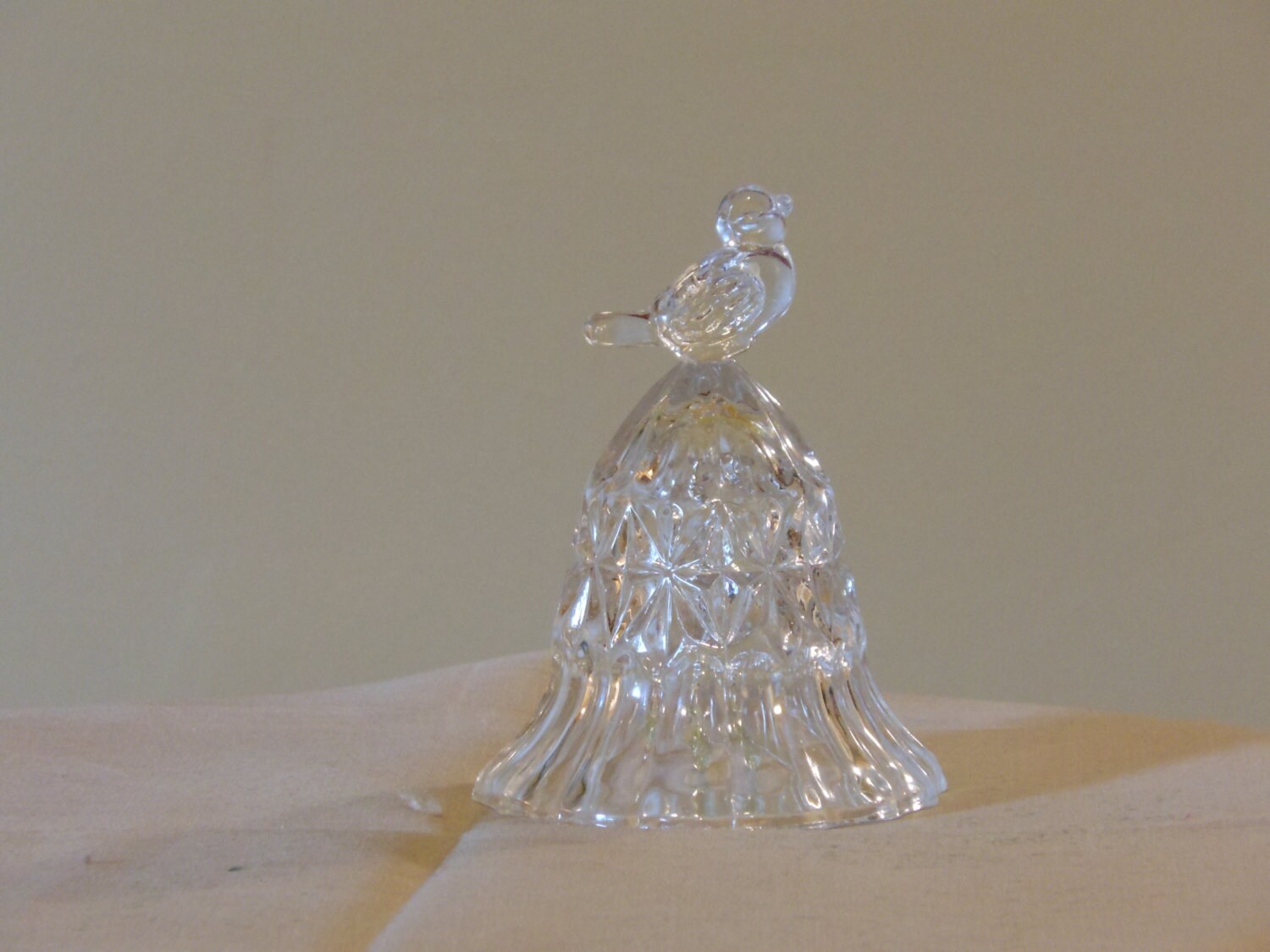 Crystal Cut Clear Glass Bell with Small Singing Bird Finial