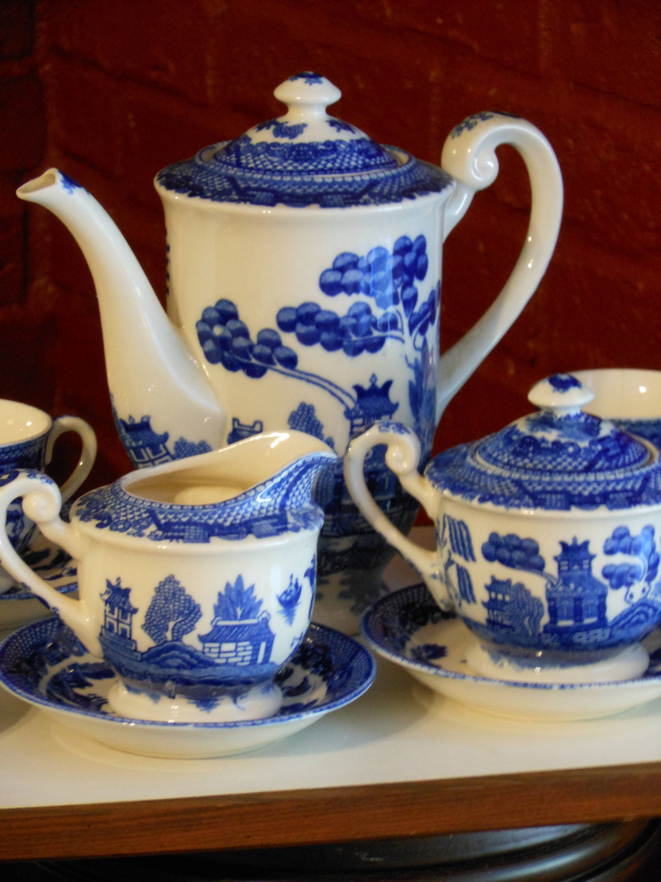 Vintage Willow Pattern 15-Piece Demitasse Set. Made in Japan.