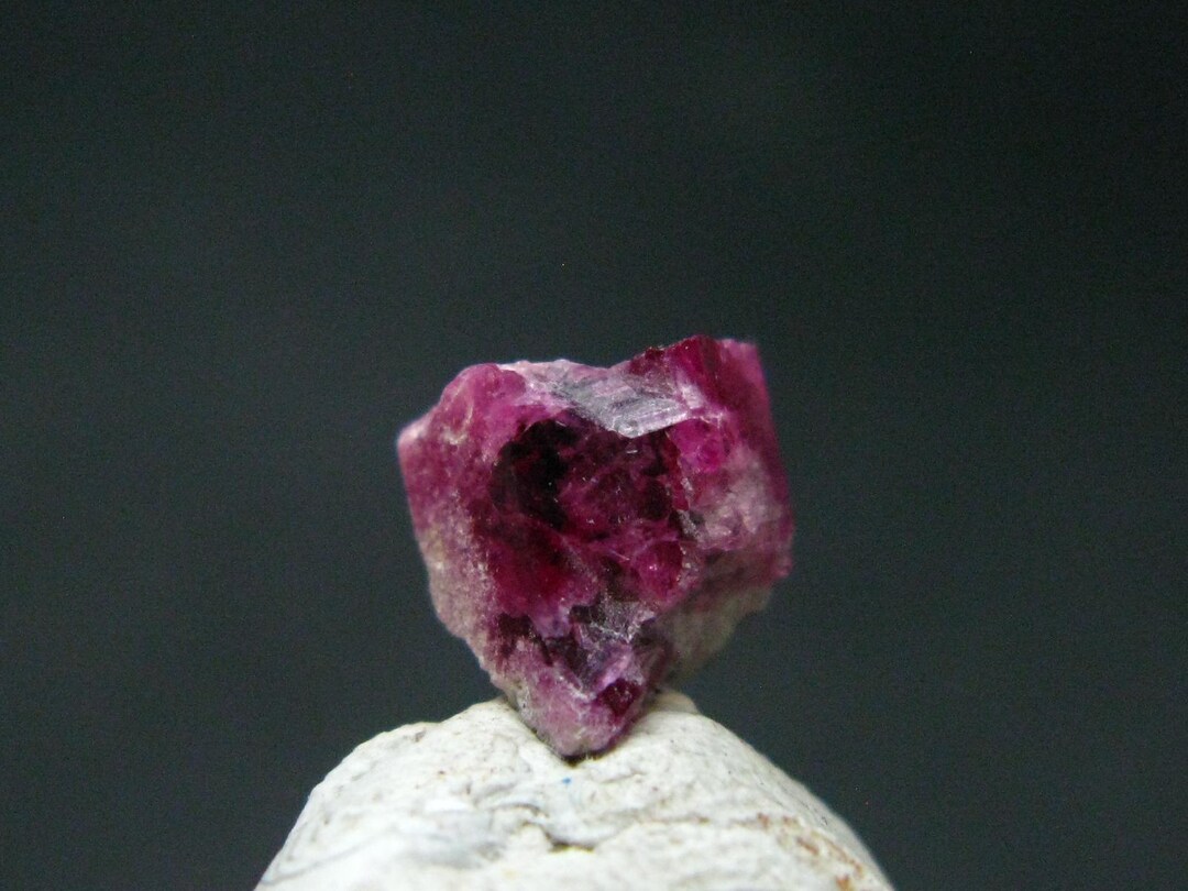 Nice Rare Gem Bixbite Red Emerald Beryl Crystal From Utah USA 2.21 ...