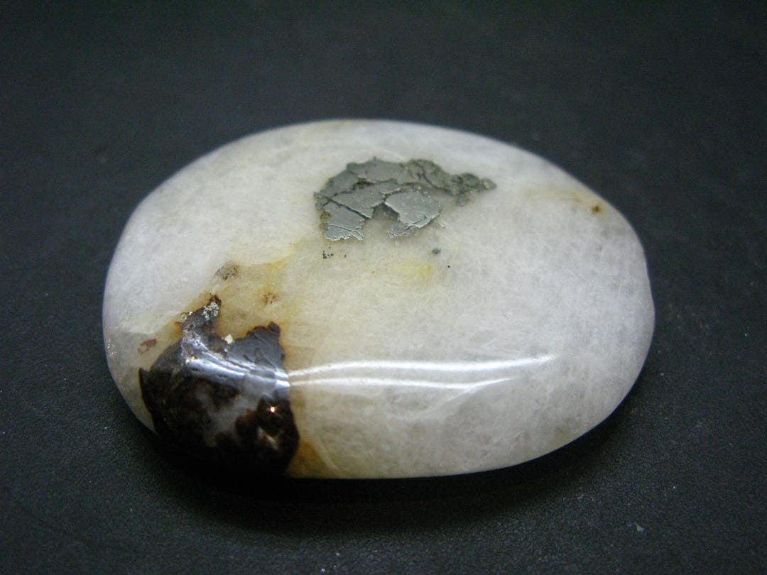 Rare Cryolite Tumbled Stone From Greenland - 1.9" - 38.23 Grams - Etsy UK