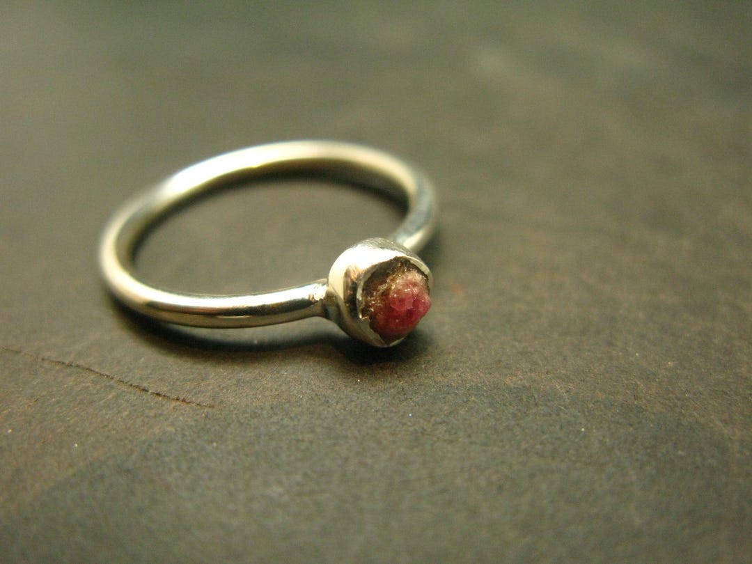 Bixbite Red Emerald Beryl Silver Ring From Utah USA Size 7 1.74 Grams ...
