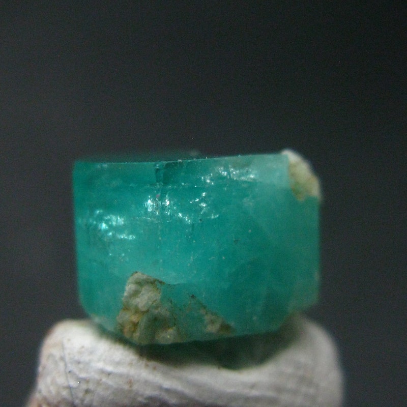 Beryl Crystal - Etsy