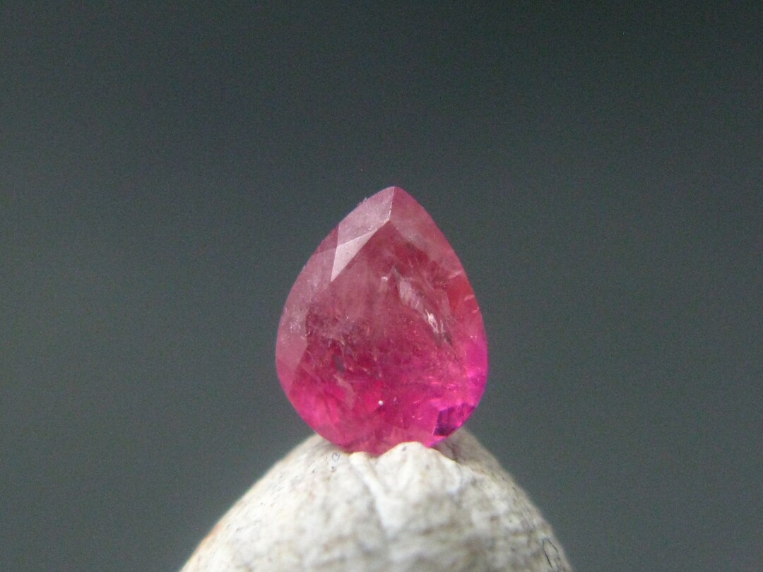 Beautiful Rare Gem Bixbite Red Beryl Emerald Cut Stone From Utah USA 0. ...