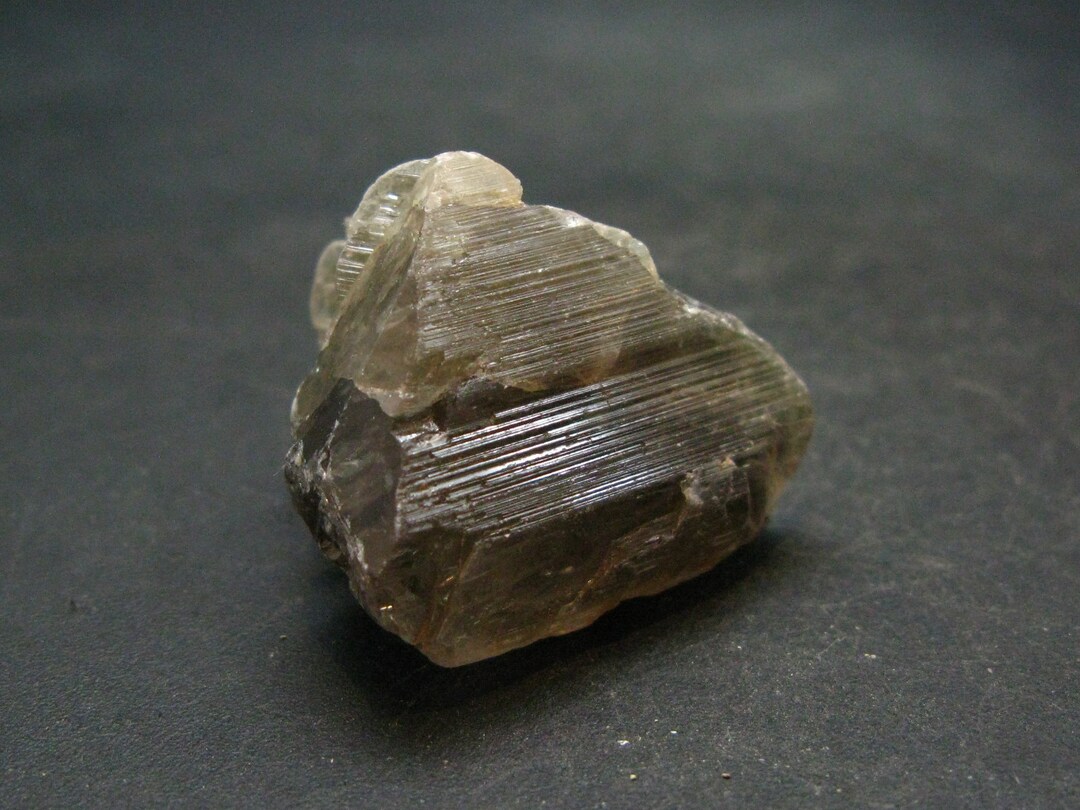 Gem Color Change Diaspore Crystal From Turkey 0.6 26.35 Grams - Etsy