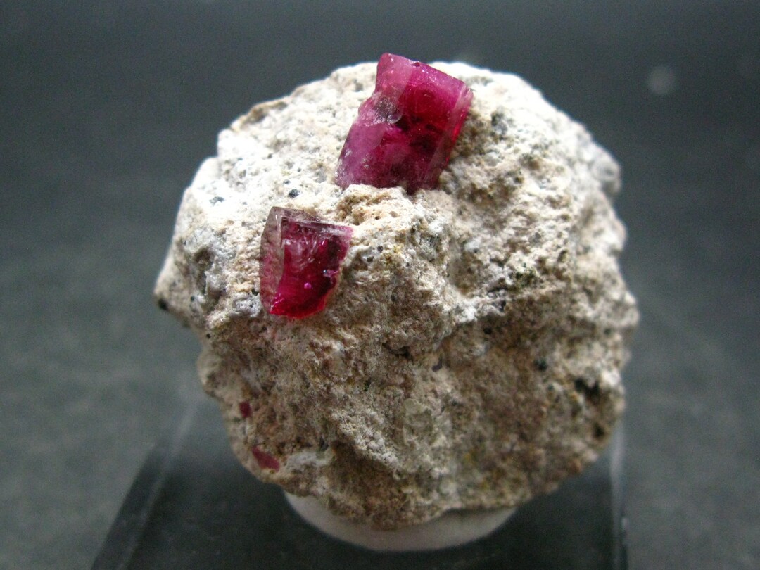 Rare Gem Bixbite Red Emerald Beryl Cluster From Utah USA 1.6 - Etsy